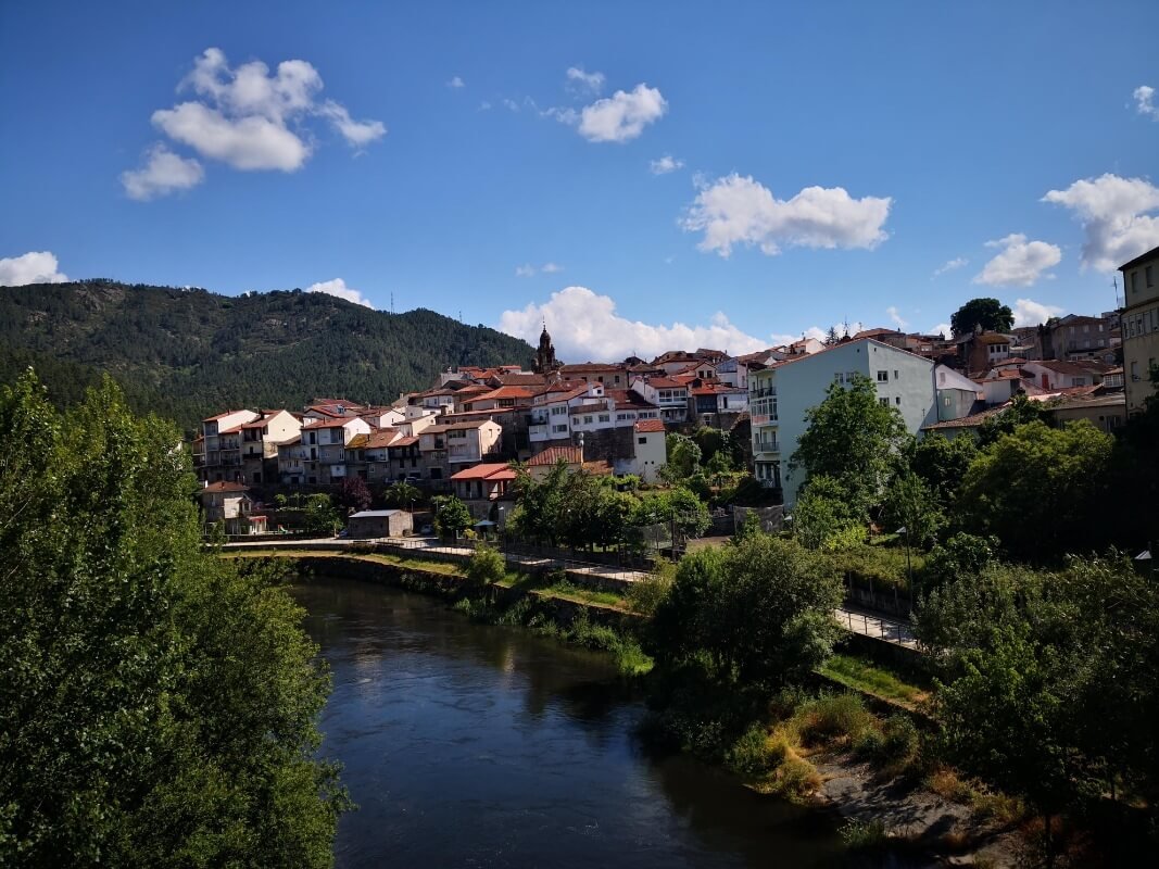 Camino do Vino Way in Ribeiro Wine Country to Santiago de Compostela
